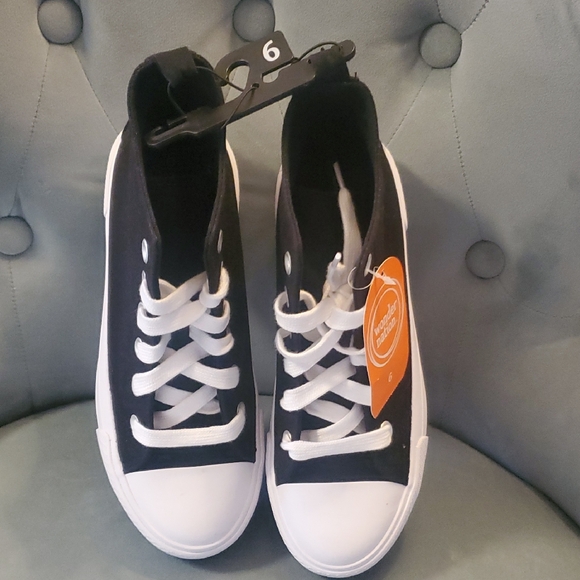 wonder nation | Shoes | Sz 6 Wonder Nation Black And White Hightop ...